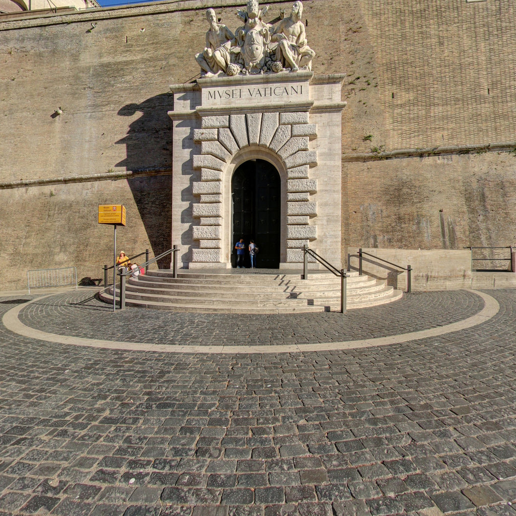 Front of Vatican Museums | 360 Stories